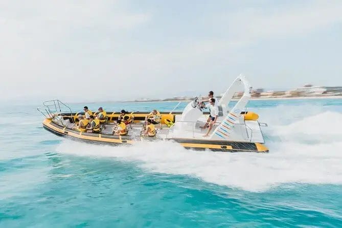 Speed boat Valencia | Suelta adrenalina en un barco de "Narcos"