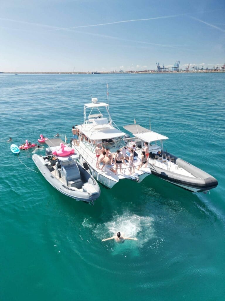 Boat rentals with skipper and nautical events